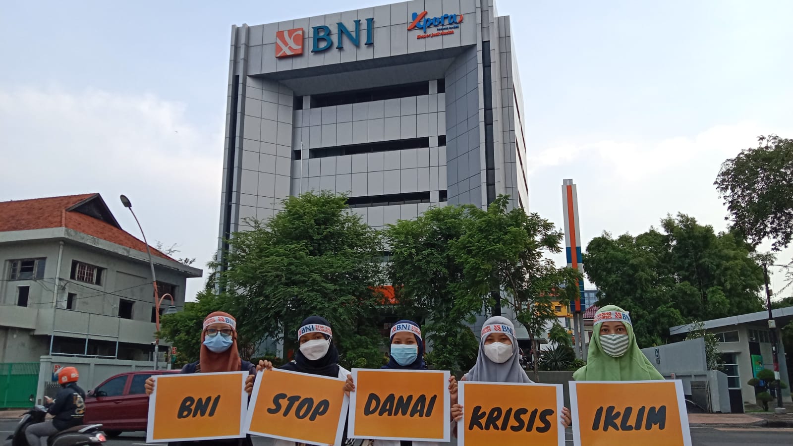 Jelang RUPS, Climate Rangers Surabaya Desak BNI Stop Danai Batu Bara ... Jelang RUPS, Climate Rangers Surabaya Desak BNI Stop Danai Batu Bara ...